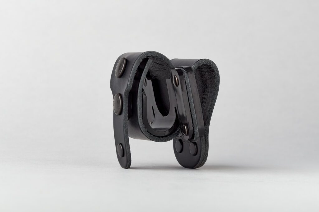 Handcuff Holder - Peter Jones (ILG)