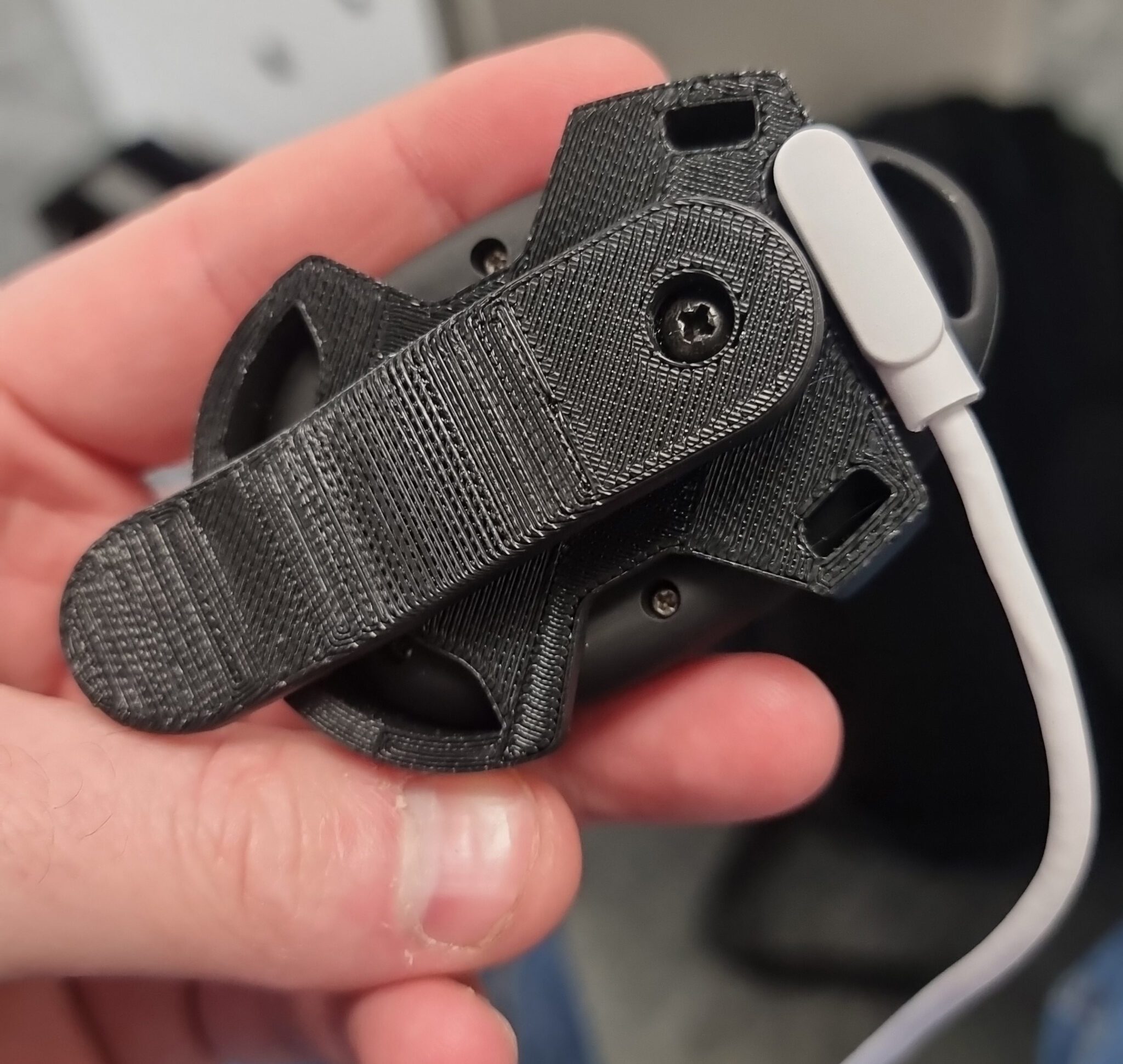 Bespoke carrying solution for lone worker safety - Peter Jones (ILG)